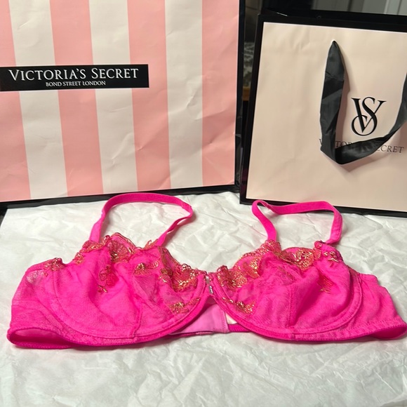 Victoria's Secret | Intimates & Sleepwear | 38c Unlined Lace Push Up ...